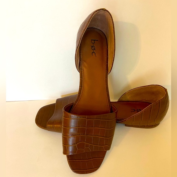 b.o.c. | Shoes | Boc Brown Leather Mules With Woven Texture | Poshmark